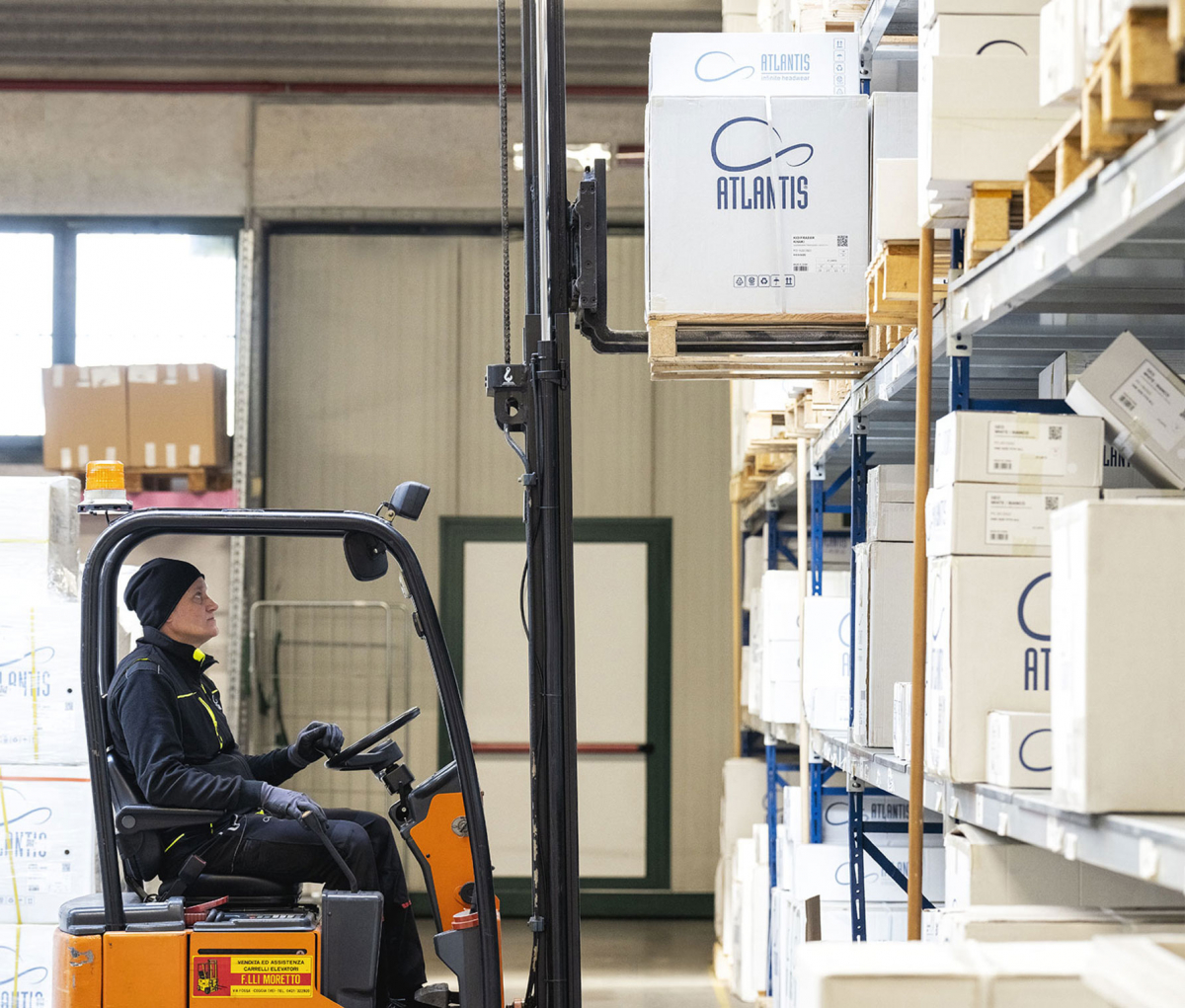 International transport and logistics service - Atlantis Custom Made